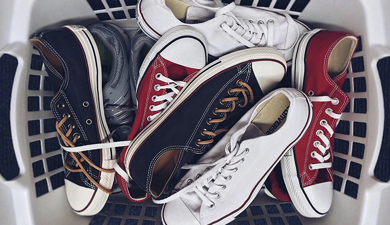 Laundry Sepatu – One Way Wash – Solusi Kebutuhan Laundry Anda & Keluarga